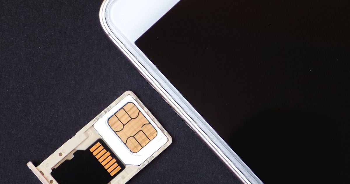 eSIM vs. SIM Card: Key Differences | Buckeye Broadband